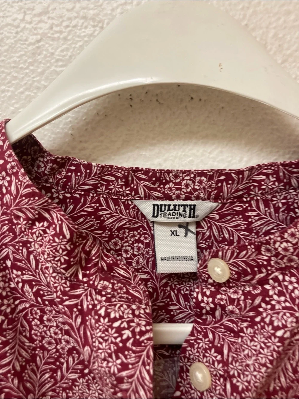 Duluth Trading Co | Tops | Duluth Cream Floral Print Tunic On Oxblood ...